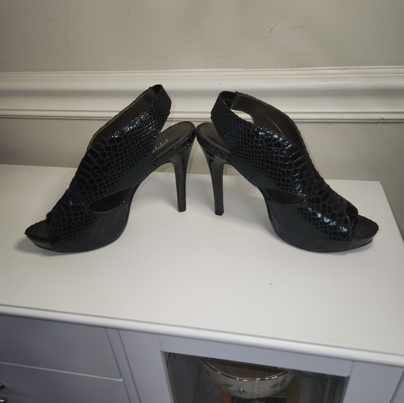 Moda Spana | Shoes | Moda Spana Sling Back Snake Leather Heels | Poshmark